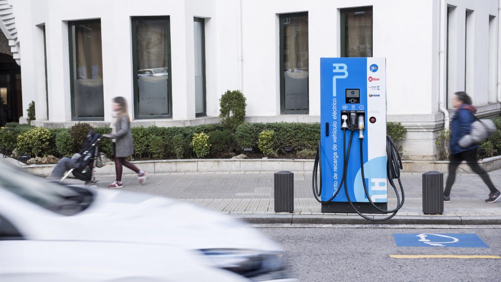 Connected infrastructure, the basis for the best service - EVsare